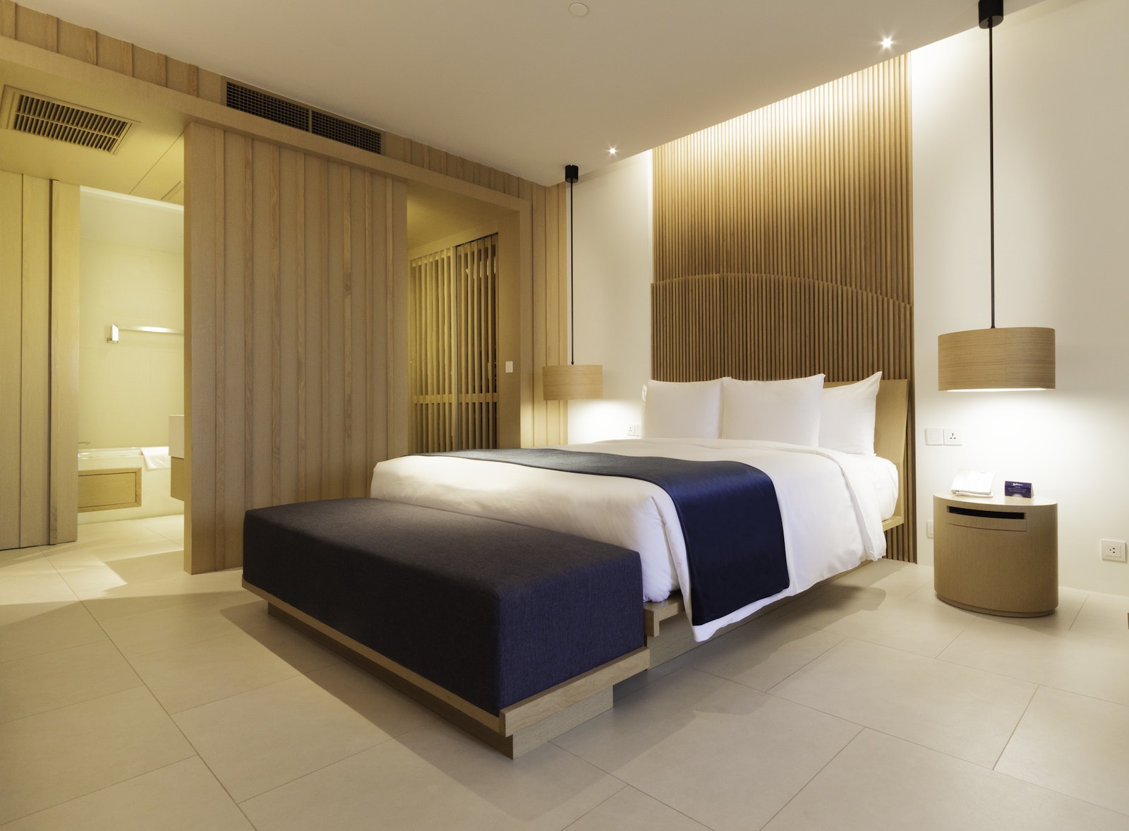 Cómo decorar tu dormitorio con paneles de PVC - Enamonada